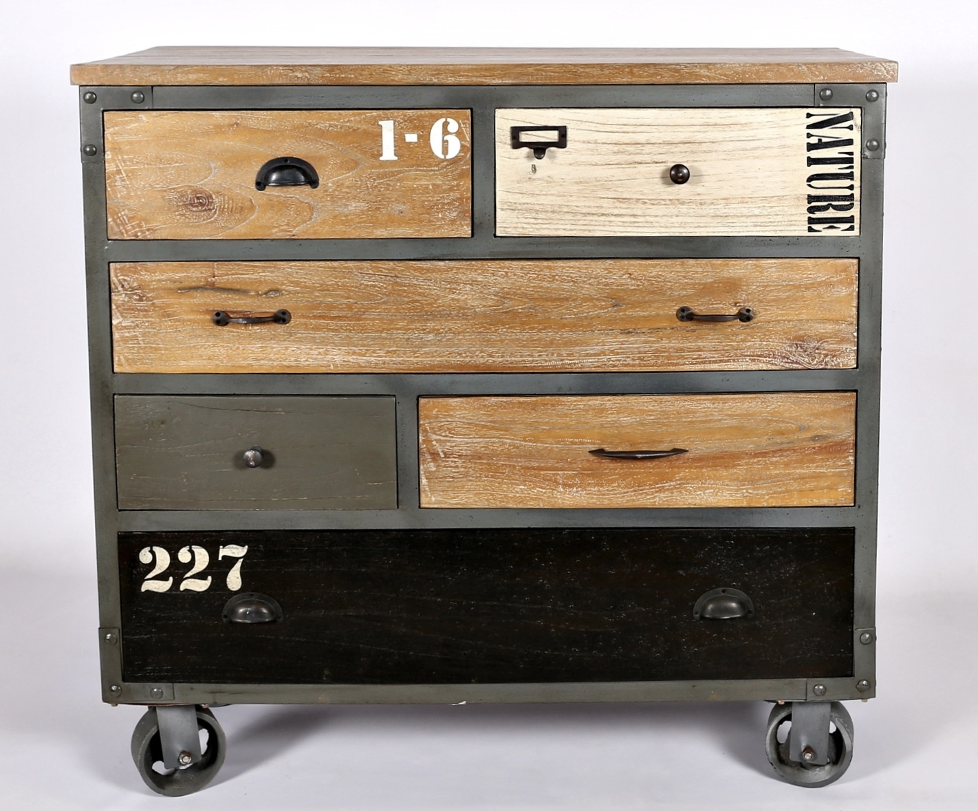 NATURE | RUSTIC TIMBER CHEST RANGE