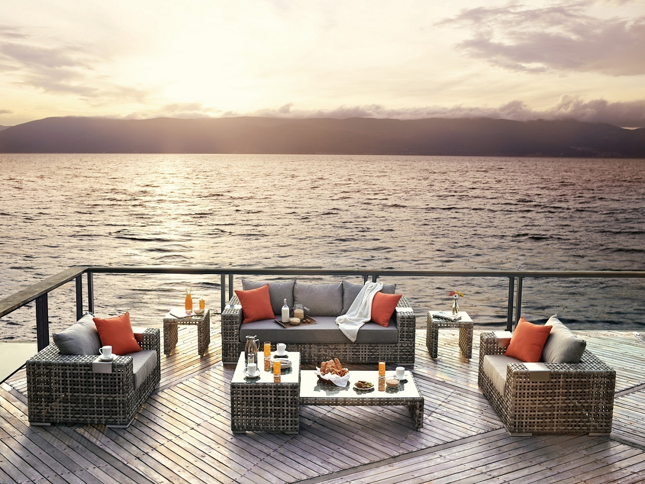 TILLY | OUTDOOR LOUNGE RANGE