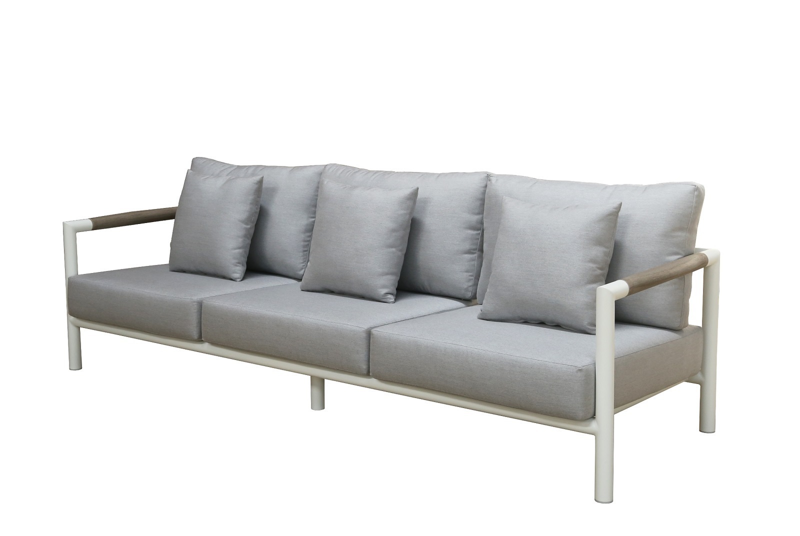 CAPE | OUTDOOR LOUNGE RANGE